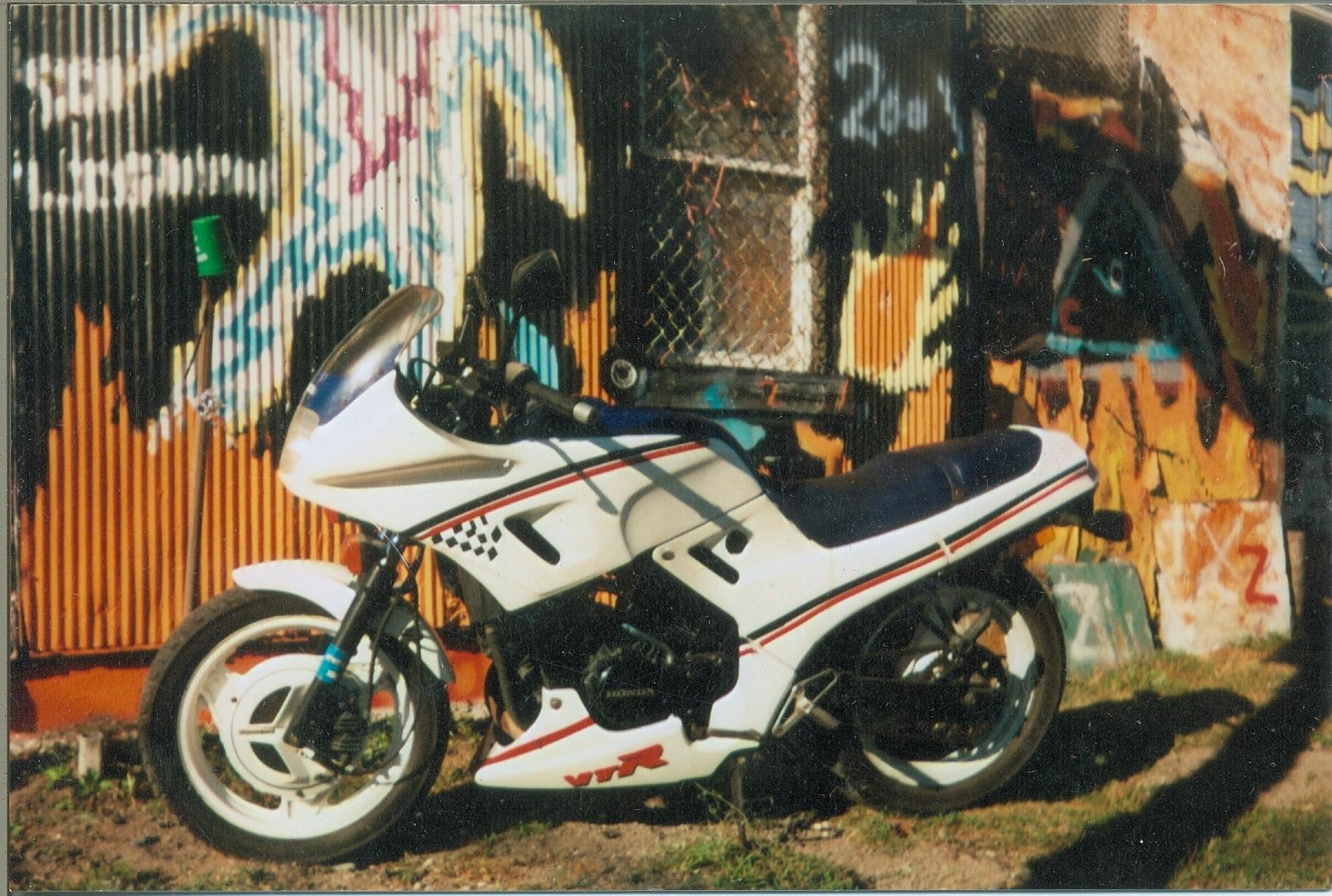 Honda Vtr 250 Custom